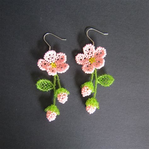 Beading Tutorialhow To Make Gentle Dangling Beaded Earrings Etsy