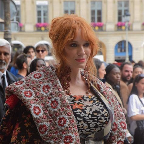 Christina Hendricks As Beth Boland Good Girls S04e05 Bra Scenes 1080p Rchristinahendricks