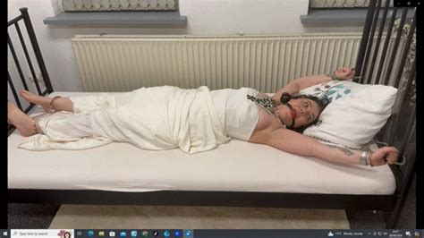 Roxy The Handcuffed Bride Mp4 4k Tiedncuffed Clips4sale