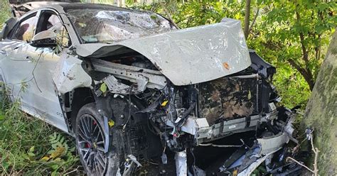 Wypadek w Lubelskiem Porsche wpadło pod most WP Wiadomości
