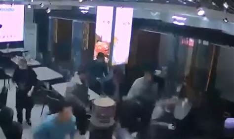 甘肅地震｜兩小時餘震逾140次 宵夜客感狂搖衝出街保命 星島日報
