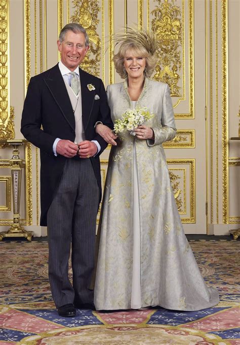 Levantámos O Véu Os Detalhes Dos Vestidos De Casamento Da Realeza Britânica Observador