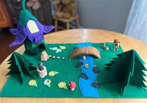 Flower Housefelt Playscape Small World Imaginary Play Wood Peg Doll
