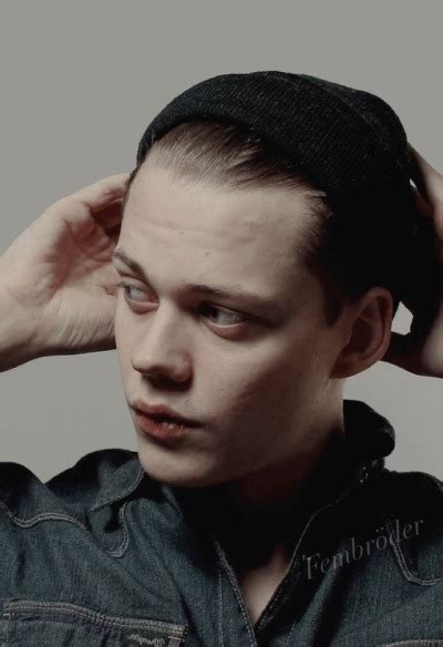 Young Model Tumbex