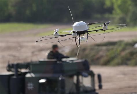 Progrès Technologique Un Algorithme Manie Un Drone Mieux Que Des