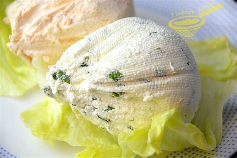 z cukrem pudrem serek z jogurtów greckich