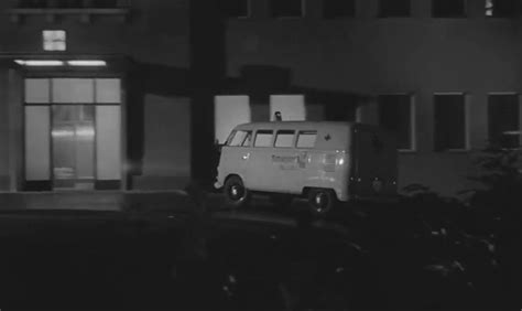 Imcdb Org Volkswagen Krankenwagen T Typ In Gestehen Sie Dr