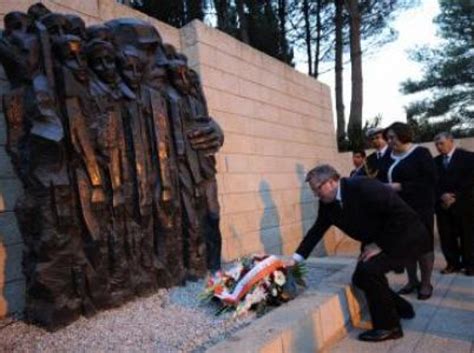 Para Prezydencka Odwiedziła Instytut Yad Vashem I Centrum Begina