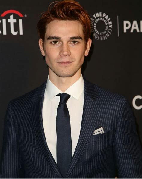Pin By Sabrina Cicero On Kj Apa Riverdale Riverdale Cast Apa Style