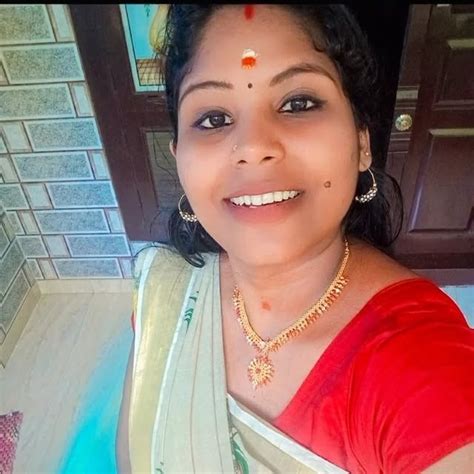 Aiswarya Subhash😍 Aiswaryaradhakrishnan499 Threads Say More