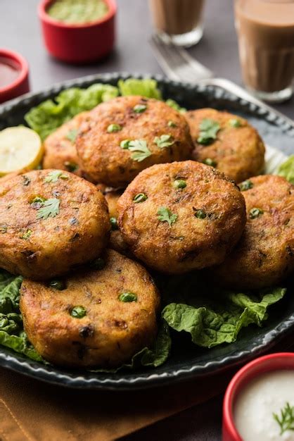 Premium Photo Aloo Tikki Or Potato Cutlet Or Patties Is A Popular