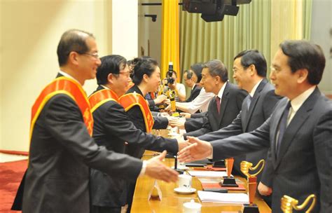 顶新国际集团荣膺“第十届中华慈善奖” 顶新公益基金会