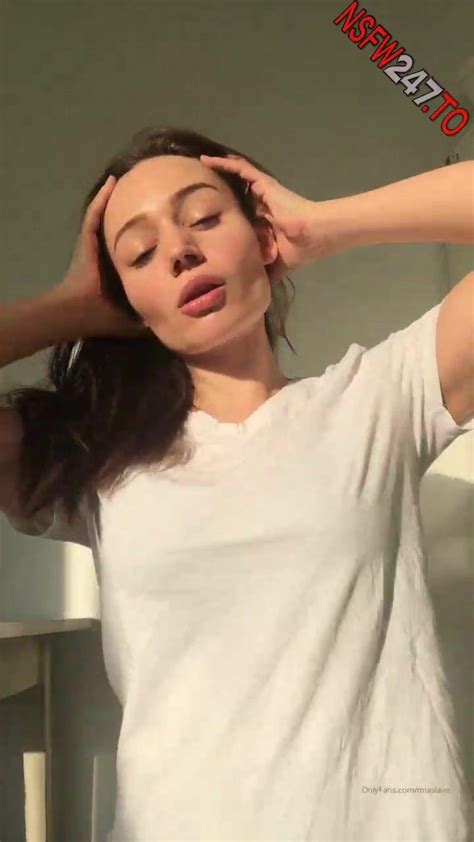 Watch Free Alice Redlips Undressing Pussy Tease Xxx Onlyfans Porn Video