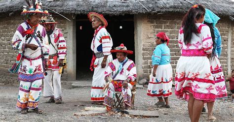 Una Antigua Cultura Entre Nosotros