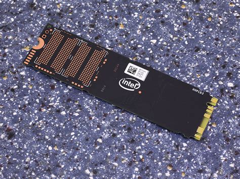 Intel SSD 760p 512 GB Review - Packaging & the Drive | TechPowerUp