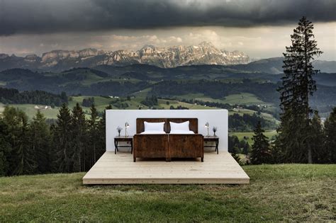 Quarto De Hotel Sem Paredes Oferece Vista Deslumbrante Dos Alpes Suíços