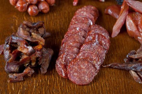 4k Meat Products Sausage Sliced Food Hd Wallpaper Rare Gallery