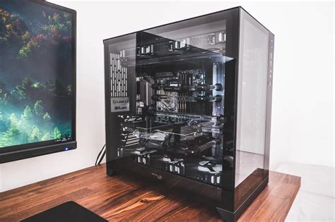 First Custom Loop O11 Dynamic With Distro Plate Scrolller