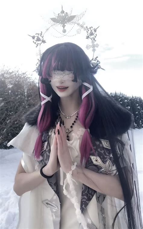 Pin By Nata On Genshin Best Cosplay Cosplay Outfits Cosplay Websites