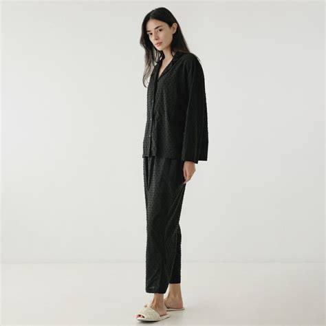 눈꽃 순면 파자마 여성 잠옷 세트 블랙 감도 깊은 취향 셀렉트샵 29cm