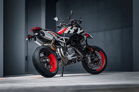 Ducati Hypermotard Fun Bike 950 RVE Disponible Por 16 690 Moto1Pro