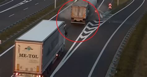 Chwile zgrozy na obwodnicy Lublina Przerażające nagranie z wypadku