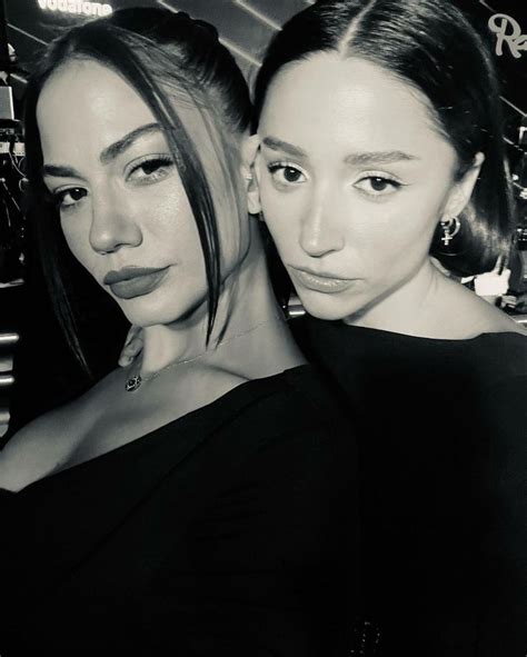 Pin by Sanem on Demet özdemir Actresses Farah Singer