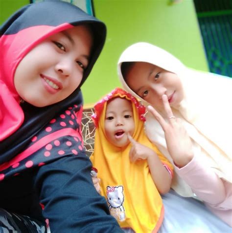 Vidio Gadis Kampung Home