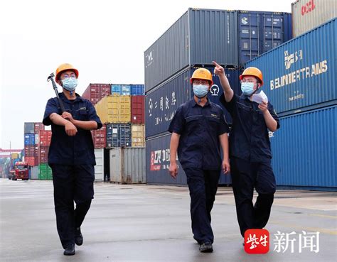 连云港港口决胜出2022年度理货状元人员货物公司