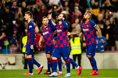 Messi Ghi Bàn Từ Chấm Phạt đền Gây Tranh Cãi Barcelona Thắng Chật Vật