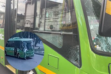 ¿por Qué Hombre Se Lanzó Hacía Un Bus En Movimiento Extra El