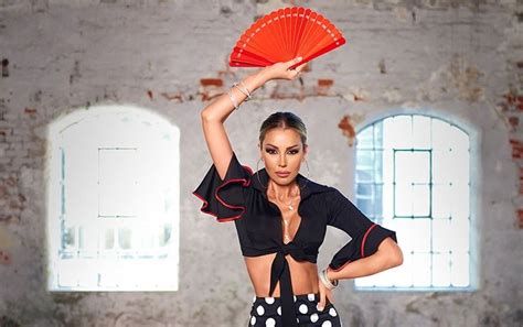 Petek Din Z Uzun Bir Aradan Sonra Lg Nlar Gibi Ark S Yla D Nd B Lge Haber Ajans