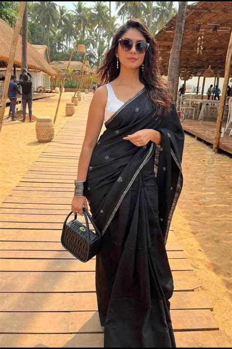 Mrunal Thakur Off Shoulder Fashion Very Beautiful Woman Beautiful