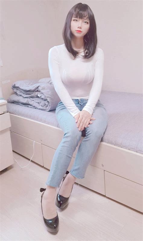 레깅스 입었을때 청바지 흰티도 입었었는데 맘에 드는 사진이 안나왔다 ㅜㅜ Gobugi🎀 Gobugi0