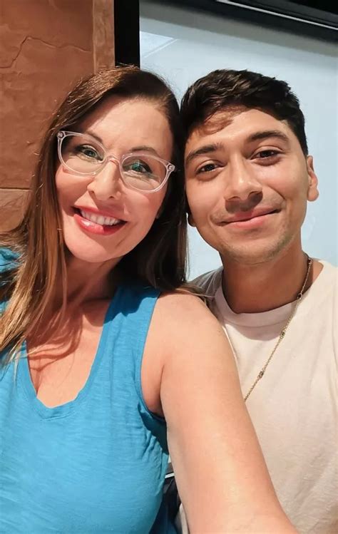 Mum Trolled For Sleeping With Toybabe Who S Decades Babeer But Does It Again Daily Star