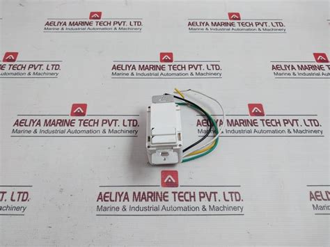 Inncom S217r5 Wall Switch Ac Input 120vac 60hz Aeliya Marine