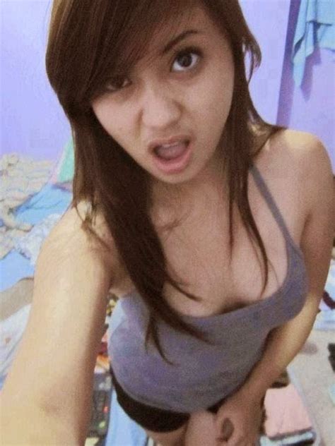 Sempoi Koleksi Selfie Yang Hangat Yang Tak Sepatutnya Ada Di Laman Sosial Gambar