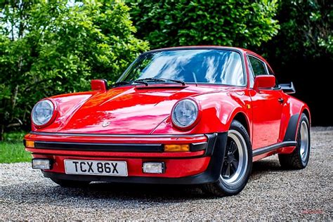 ポルシェ911ターボ（走行16万km）、オークションで高額落札 英ディーラーがレストア（autocar Japan） 自動車情報サイト