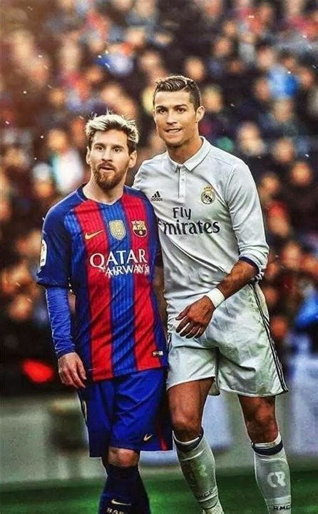 أخبار صورة ميسي يُقبل رونالدو في جدارية للكلاسيكو بأحد شوارع برشلونة