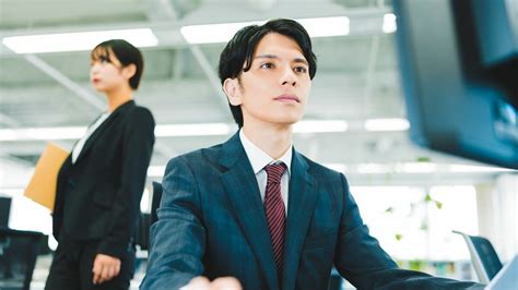 ｢役所勤めなら安泰か｣公務員の出世と身の処し方 エリートコース官房系と事業系は何が違うのか リーダーシップ・教養・資格・スキル 東洋