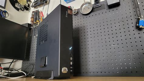 My Wife Kicked Me Out So I Built An ITX Gaming PC YouTube