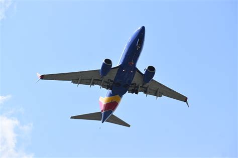보잉 에 착륙합니다 보잉 747에 대한 스톡 사진 및 기타 이미지 Istock