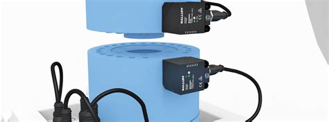 Energy and data transmitted to change gripper without contact 巴鲁夫自动化