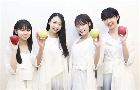 りんご娘の左からジョナゴールドとき王林彩香 スポニチ Sponichi Annex 芸能