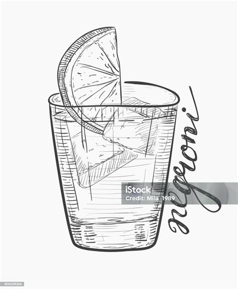 Negroni 알콜 칵테일입니다 스케치 스타일에 손으로 그린 벡터 일러스트 레이 션 네그로니에 대한 스톡 벡터 아트 및 기타