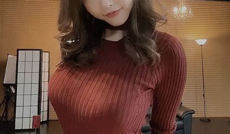 รวมรูปภาพของ ทะลุ 100 เรื่อง ส่องความเอ็กซ์ รีโอนะ จากนักข่าวกีฬาสู่นางเอกหนังโป๊งานชุก ภาพ