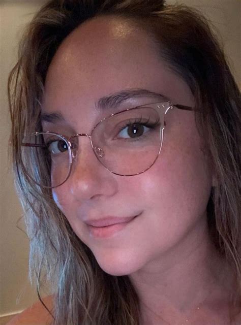 Pornstar Remy Lacroix