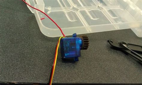 El Micro Servo De Rotación Continua Modificación
