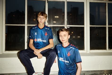Stavn E Jabbi Estreiam Se Pela Astralis Com Derrota Fraglíder