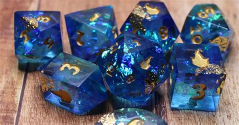 Garanta Dados Artesanais E Outros Acessórios Com O Projeto Da Mago Dos